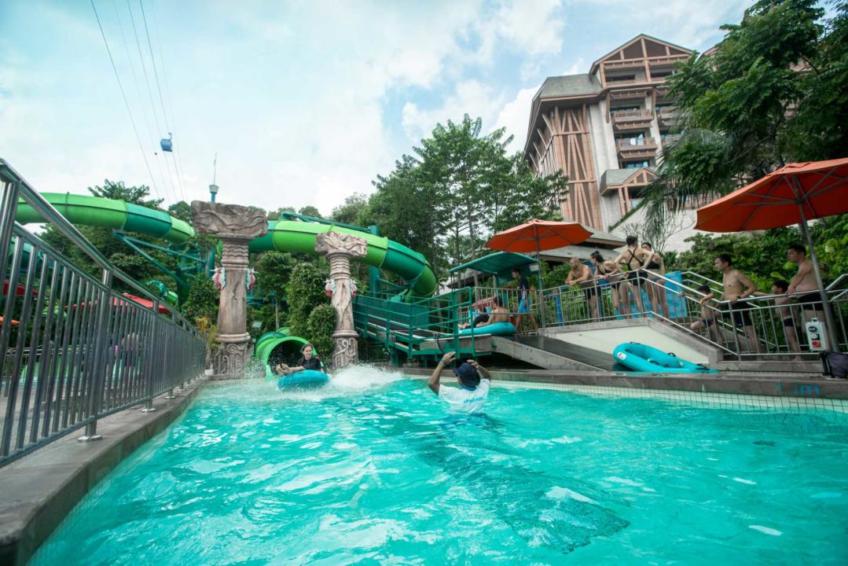 The best waterparks in Singapore - Family Travel