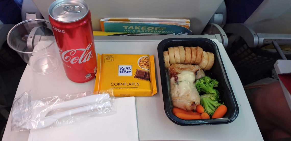 Scoot review: What it's really like to fly Scoot (with video) - Family ...